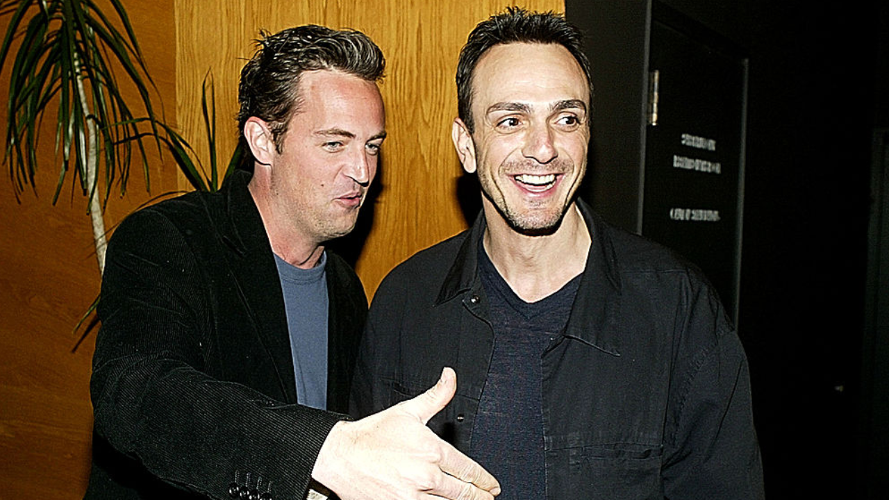 Hank Azaria pays touching tribute to his "brother" Matthew Perry