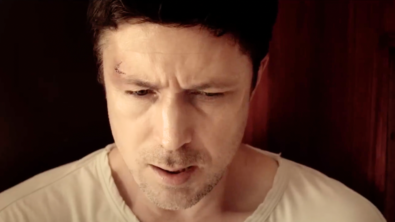 JOE.ie - WATCH: Stage invader grabs mic from UK Eurovision contestant