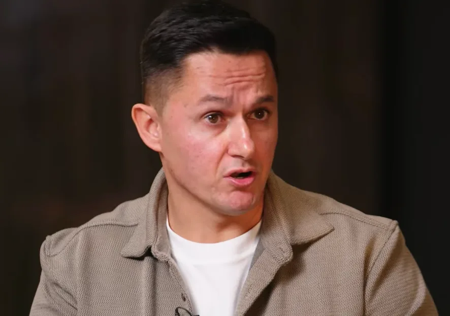 Streamer dies during live stream after 'days of sleep depravation'